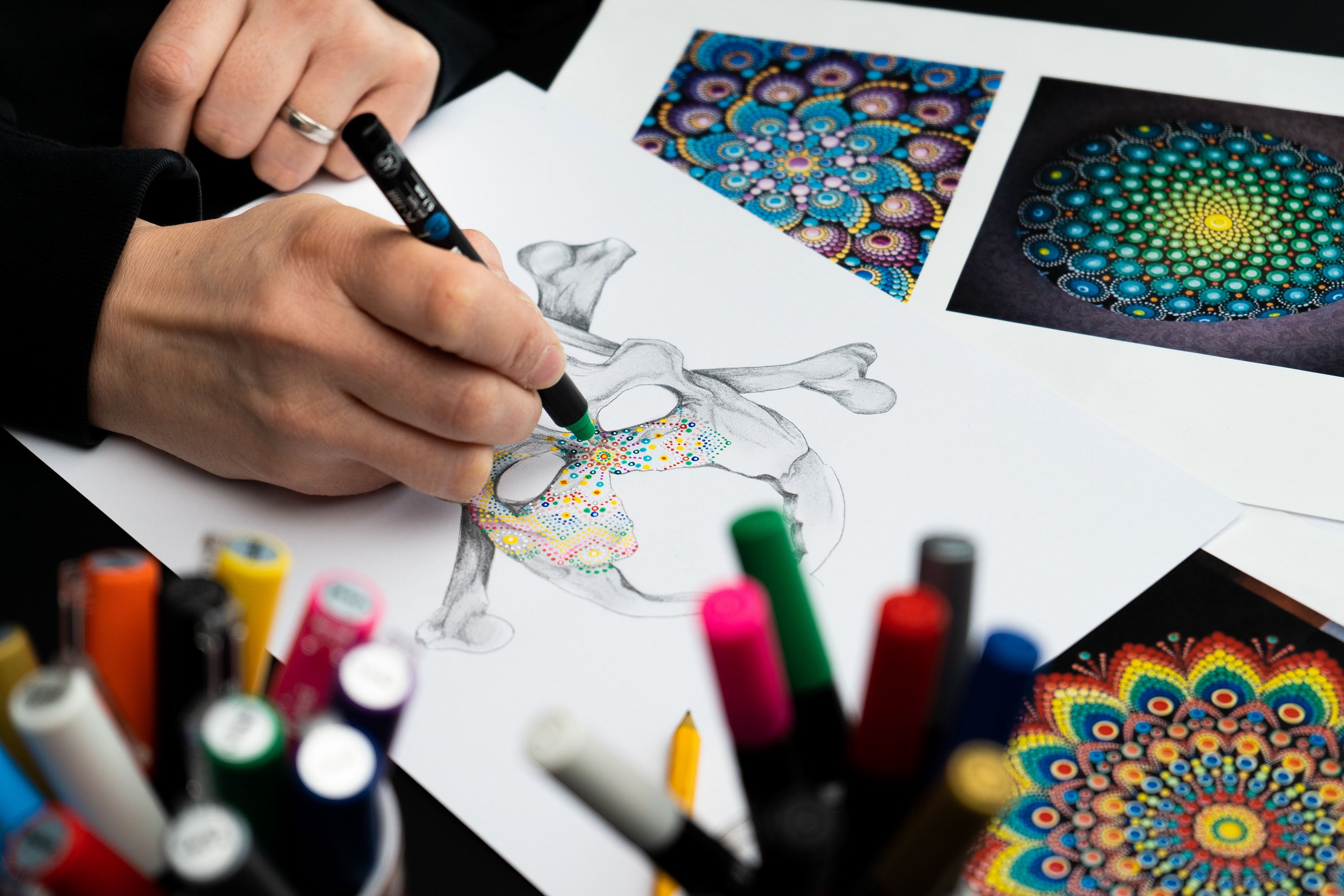 Toubillon Skelet Ceramic - Skull Pointillism | Jaquet Droz