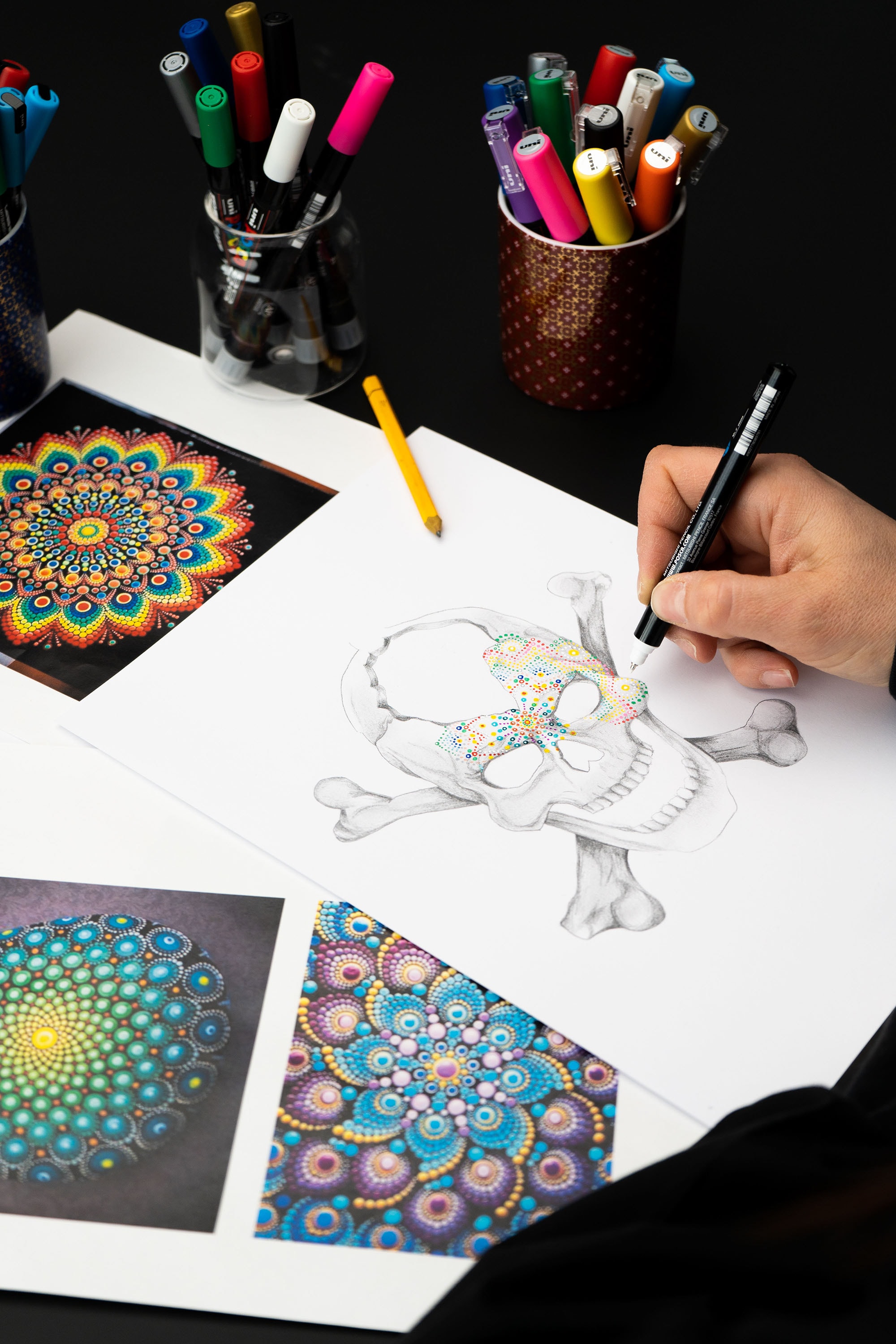 Toubillon Skelet Ceramic - Skull Pointillism | Jaquet Droz